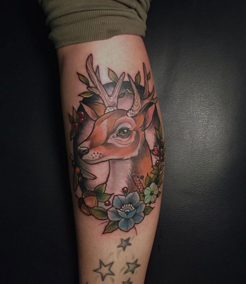Kreative Hirsch Tattoos in verschiedenen Stilen – Feelfarbig