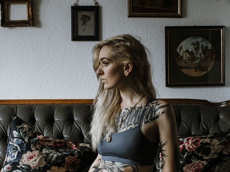 Kunstsammlerin: Svenja May / @genausonuranders – Feelfarbig / Tattoos