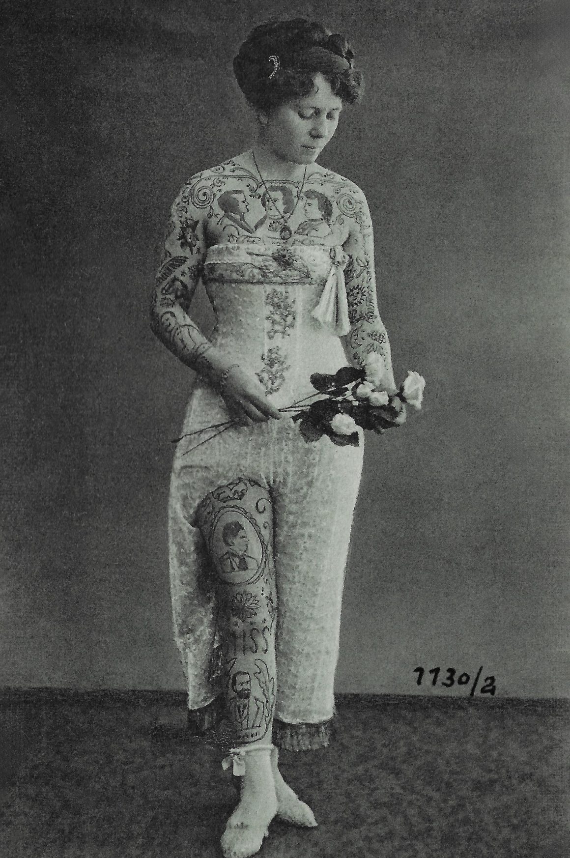 Die tätowierten Damen der Belle Époque – Feelfarbig